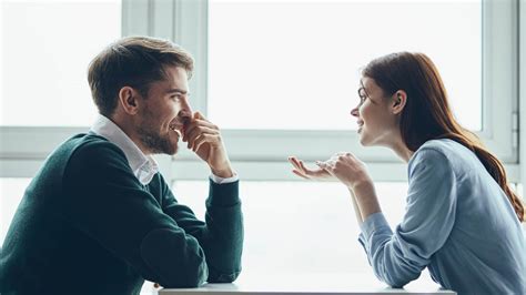 11 Phrases Brilliant Women Know Make Men Feel Understood Yourtango