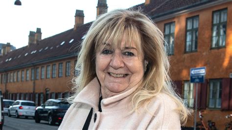 Ulla Terkelsen På Vej Til Italien For At Hjælpe Veninde Billed Bladet