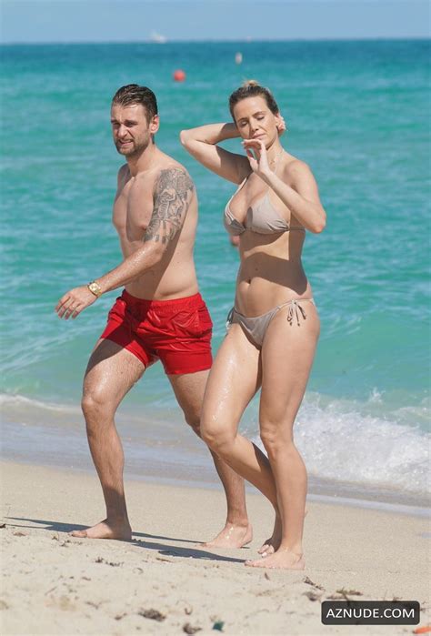 Aferdita Dreshaj Sexy Enjoying Miami Holiday With Detroit Red Wings