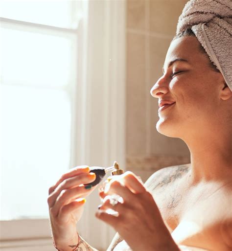 How To Layer Perfume To Create Your Own Signature Scent