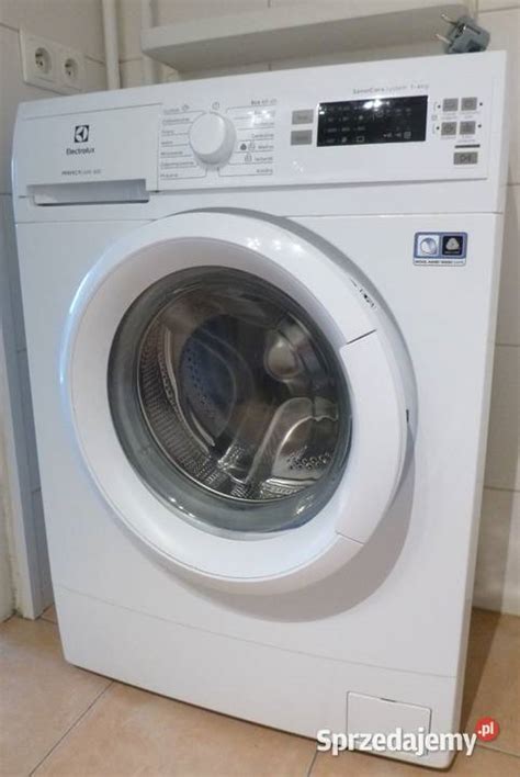 Używana Pralka Electrolux Perfectcare 600 Slim 4 Kg Na Gwarancji