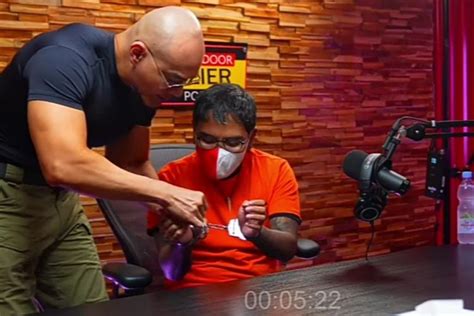 Coki Pardede Muncul Di Podcast Deddy Corbuzier Dengan Tangan Terborgol