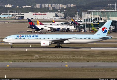 Hl8216 Korean Air Boeing 777 3b5er Photo By Wanghaotian Id 1434589