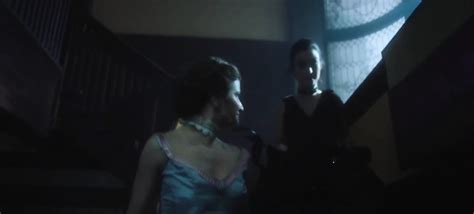 Elise Bauman Lesbian Sex Scene Natasha Negovanlis The Carmilla Movie