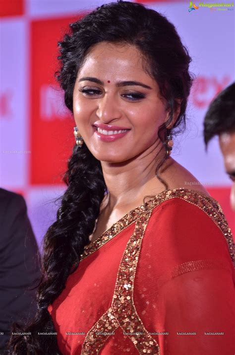 Anushka Shetty 😻 Rsouthindianangels