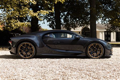 Bugatti Chiron LÉbé 2023 Picture 3 Of 17