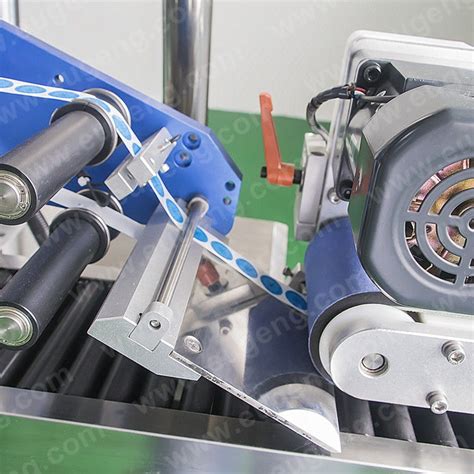 China Eghl 400 Horizontal Labeling Machine Manufacturers And Suppliers