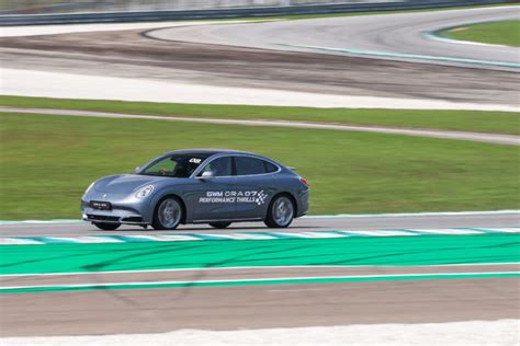 试驾：gwm Ora 07！可盐可甜，逛街下赛道全能的闪电猫 Gwm Ora 07 Performance Malaysia Performance Thrills Track