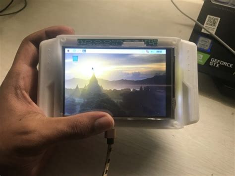 Mutantc Is A Diy Sidekick Clone With A Raspberry Pi At Its Heart Liliputing