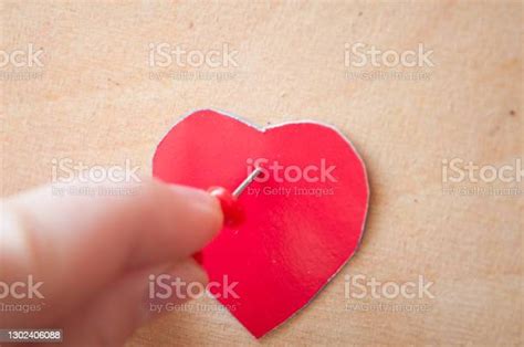 도움 자선 사회적 문제 불필요 자원 봉사 기부 제 2 의 삶의 것들을 포기 가정 생활에 대한 스톡 사진 및 기타 이미지 가정 생활 개념 경감 Istock