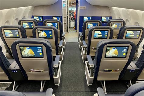 Where To Sit Uniteds Boeing 737 Max 8 With The New Signature Interior