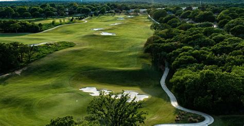 Tee Up At These 11 Public Golf Courses Around Dfw