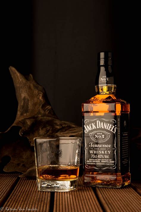 Photography Product Advertising Drinks Whiskey ©katrien Van