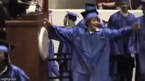 13 And 16 Are My Favorites 17 Epic Graduation Fails Reddit Funny