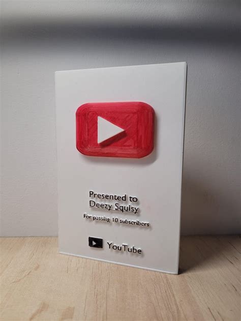 i made me a custom playbutton yes for 10 subs r jacksucksatlife