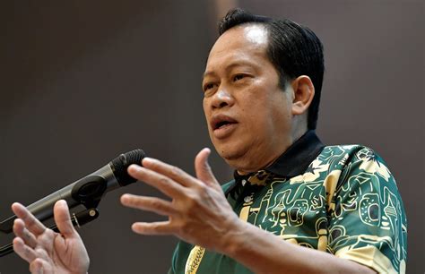Teach Entrepreneurship In Secondary Schools Says Ahmad Maslan The Star