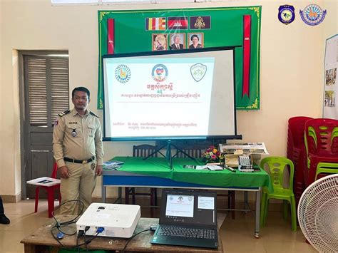 មន្រ្តី នគរបាល ជំនាញ ខេត្ត ព្រះសីហនុ ចុះផ្សព្វផ្សាយអំពីផលប៉ះពាល់នៃ គ្រឿង ញៀន