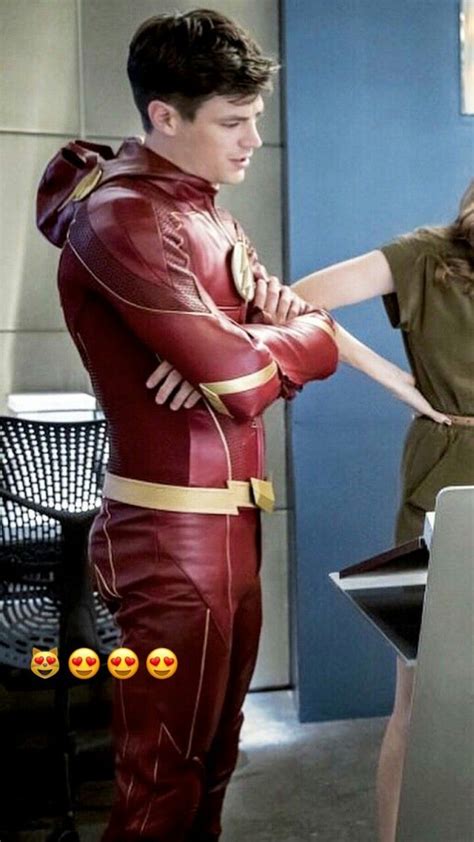 Pin By David On The Flash Barry Caitlin Wedding The Flash Grant