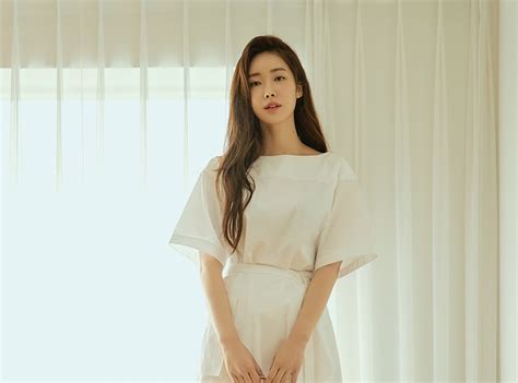 Korean Photoshoots Cha Jung Won High Cut Magazine No 259