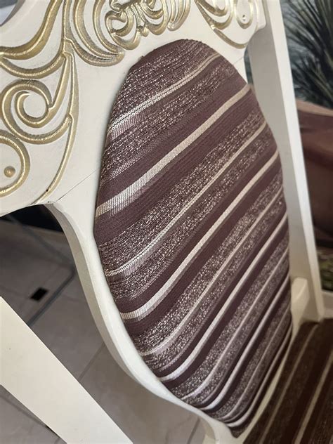 Стільці 2 шт дерево крісла кухонні обідні у вітальню 1 250 грн Кухонні меблі Чернівці на Olx