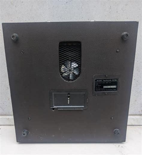 Magnetofon Sharp Rd 708d