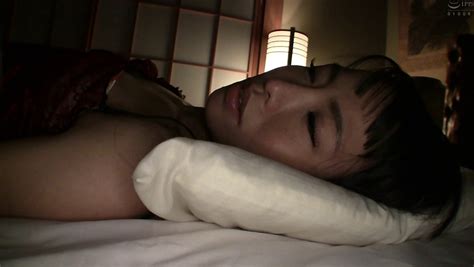 妻が他人に抱かれてます寝取らせSEXを夫が投稿した映像 三十路おばさん顔面騎乗