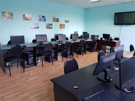 გიმნაზია მთავარი