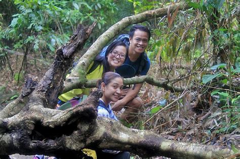 A Foggy Ascent At Pico De Loro S Summit Freedom Wall