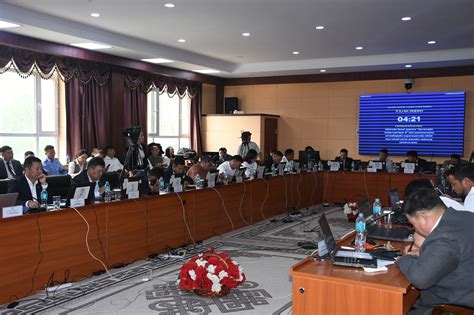 ДОРНОГОВЬ АЙМГИЙН ИРГЭДИЙН ТӨЛӨӨЛӨГЧДИЙН ХУРЛЫН ЭЭЛЖИТ 18 ДУГААР ХУРАЛДААН ЭХЭЛЛЭЭ