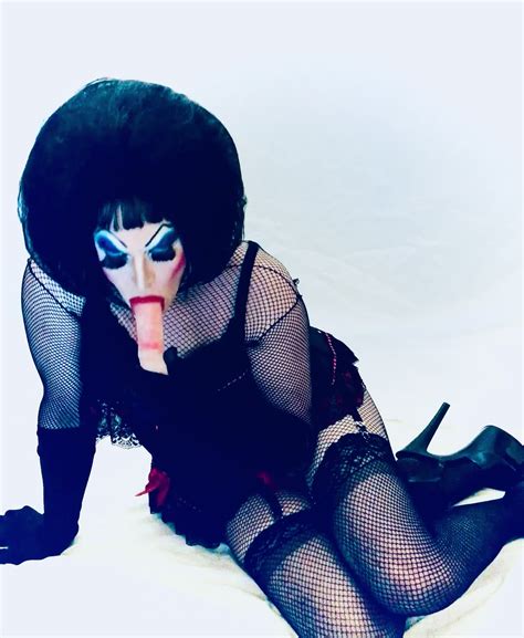 Heavy Makeup Whore Sucks And Deep Throats Dildo For Master On Cam AShemaletube