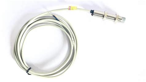 8mm Inductive Proximity Sensor 12 V Pnp At Best Price In Pune Id 23392677773