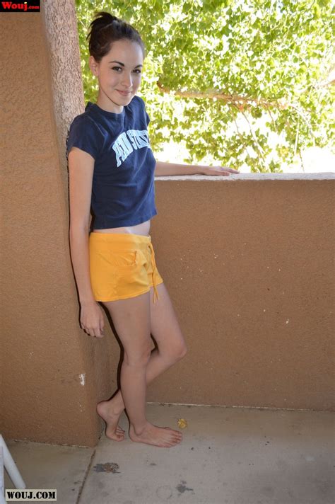 Cute Amateur Teens Pose For Their First Clothed Photoshoots 15 Photos