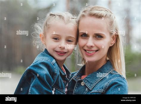 Blonde Mom Hi Res Stock Photography And Images Alamy