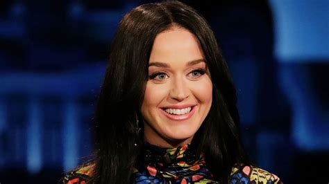 Katy Perry Puts Toned Abs On Display In Red Hot Crop Top And High Slit