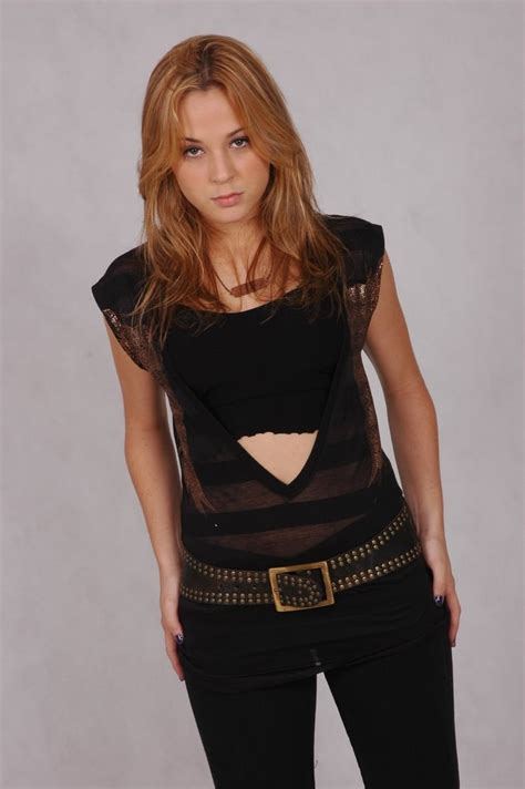 Picture Of Juliana Lohmann