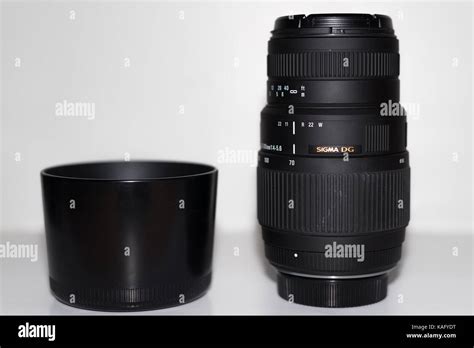 Sigma 70-300mm zoom macro lens Stock Photo - Alamy