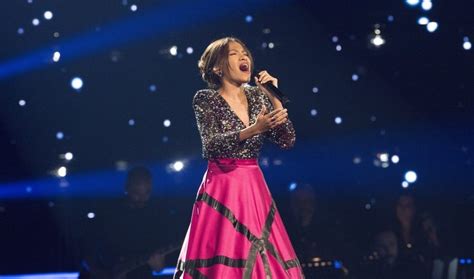 De Vendedora De Espinafres A Marvi Uma Das Artistas Mais Bem Sucedidas