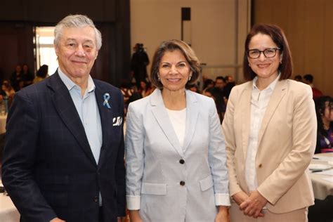 Astrazeneca Y One Young World Realizan El Primer Congreso Regional