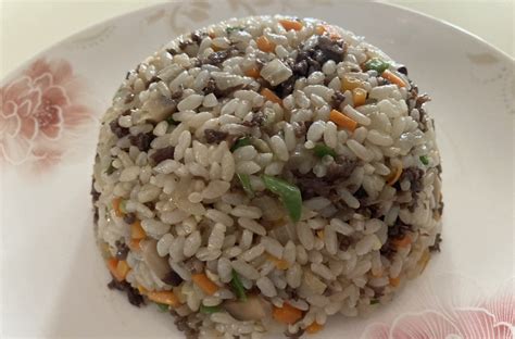 살짝 매콤한 소고기볶음밥 먹고싶을때