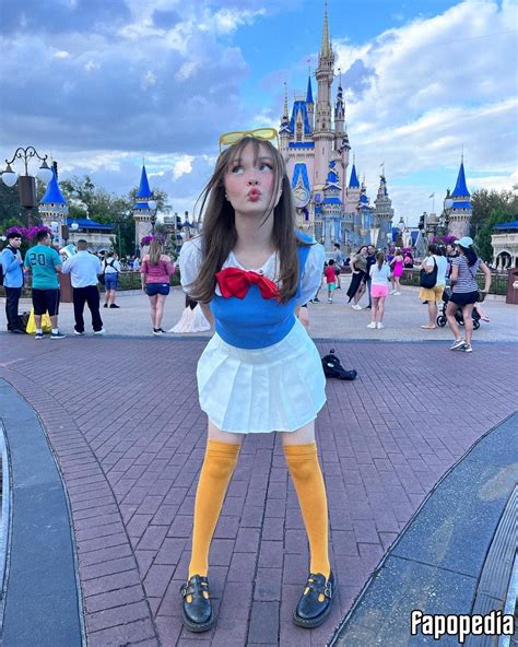 Zoe Colletti Nude Leaks Photo 701086 Fapopedia