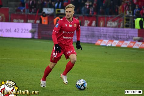 Pawłowski Podpisze Nową Umowę Widzewtomy Oficjalny Portal Kibiców Widzewa Łódź