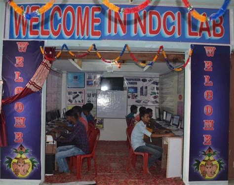 Computer Classroom At ₹ 100square Feet Portable Classrooms In