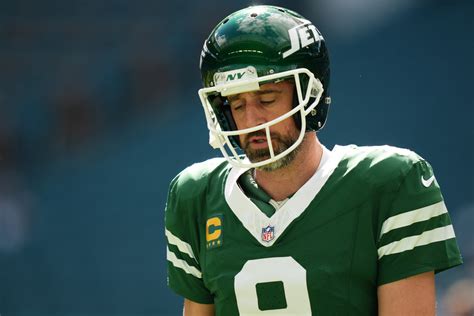 Fans Think Aaron Rodgers Will Retire After Emotional Video Emerges