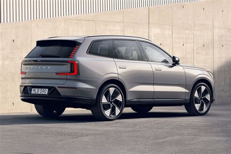 2024 Volvo EX90 Electric SUV | Uncrate