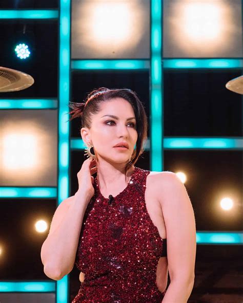 Sunny Leone Turns Up The Heat In Red Gown