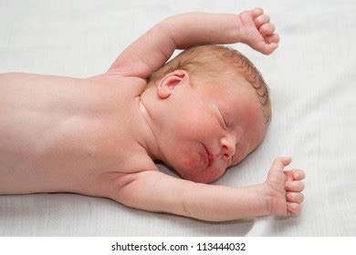 607 Naked Breastfeeding Images Stock Photos And Vectors Shutterstock
