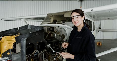 Aviation Maintenance Technician Salary