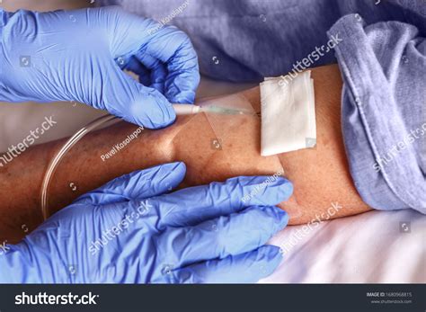 Home Iv Nurse Images Stock Photos Vectors Shutterstock