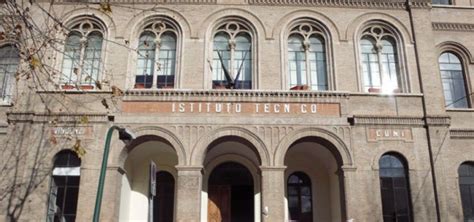 Riapre Domani Istituti Superiori Di Teramo Al Liceo Milli Si Torna Il