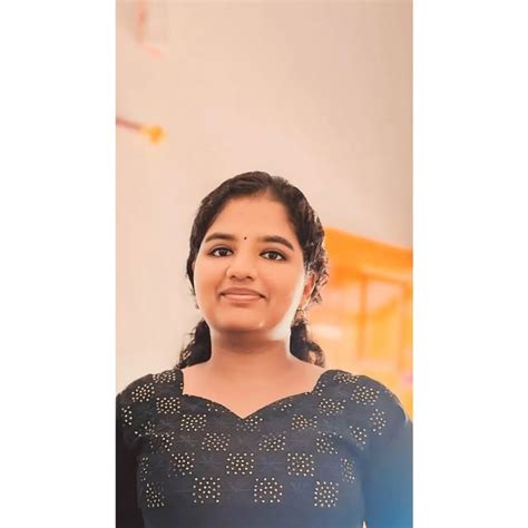 мαℓυυ aparna sunil on Threads